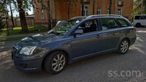 Grey Toyota Avensis 2004 in Daugavpils, with an engine capacity of 2.00 L and mileage of 415 thousand km for 1600 €, photo 5 on AUTOMOTO.COM.LV