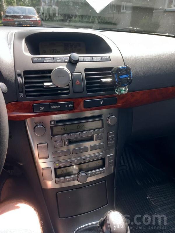 Pelēks Toyota Avensis 2004 Rīga, ar dzinēja tilpumu 1.80 L un nobraukumu 224 tūkst. km par 1450 €, foto 4 vietnē AUTOMOTO.COM.LV