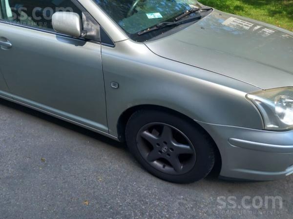 Pelēks Toyota Avensis 2004 Rīga, ar dzinēja tilpumu 1.80 L un nobraukumu 224 tūkst. km par 1450 €, foto 6 vietnē AUTOMOTO.COM.LV