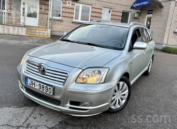 Pelēks Toyota Avensis 2004 Daugavpils, ar dzinēja tilpumu 2.00 L un nobraukumu 236 tūkst. km par 1550 €, foto 4 vietnē AUTOMOTO.COM.LV