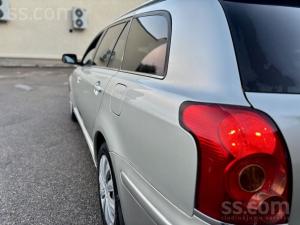 Grey Toyota Avensis 2004 in Daugavpils, with an engine capacity of 2.00 L and mileage of 236 thousand km for 1550 €, photo 13 on AUTOMOTO.COM.LV
