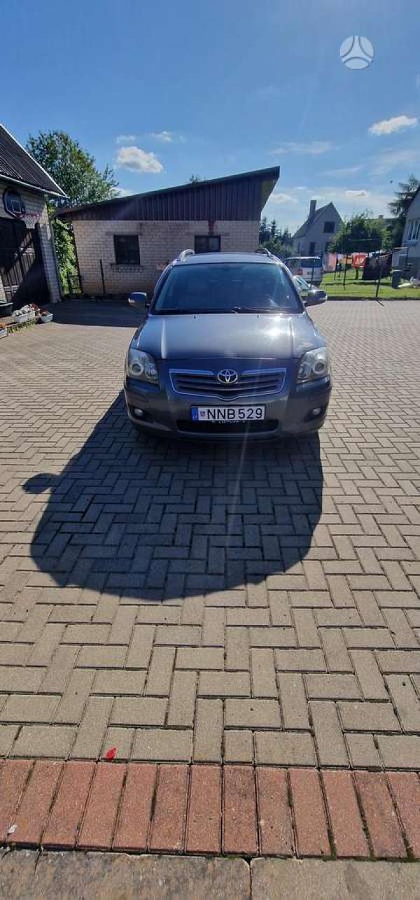 Pelēks Toyota Avensis 2004 Plungė, ar dzinēja tilpumu 1.79 L un nobraukumu 346 tūkst. km par 2250 €, foto 4 vietnē AUTOMOTO.COM.LV
