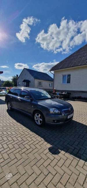 Pelēks Toyota Avensis 2004 Plungė, ar dzinēja tilpumu 1.79 L un nobraukumu 346 tūkst. km par 2250 €, foto 6 vietnē AUTOMOTO.COM.LV