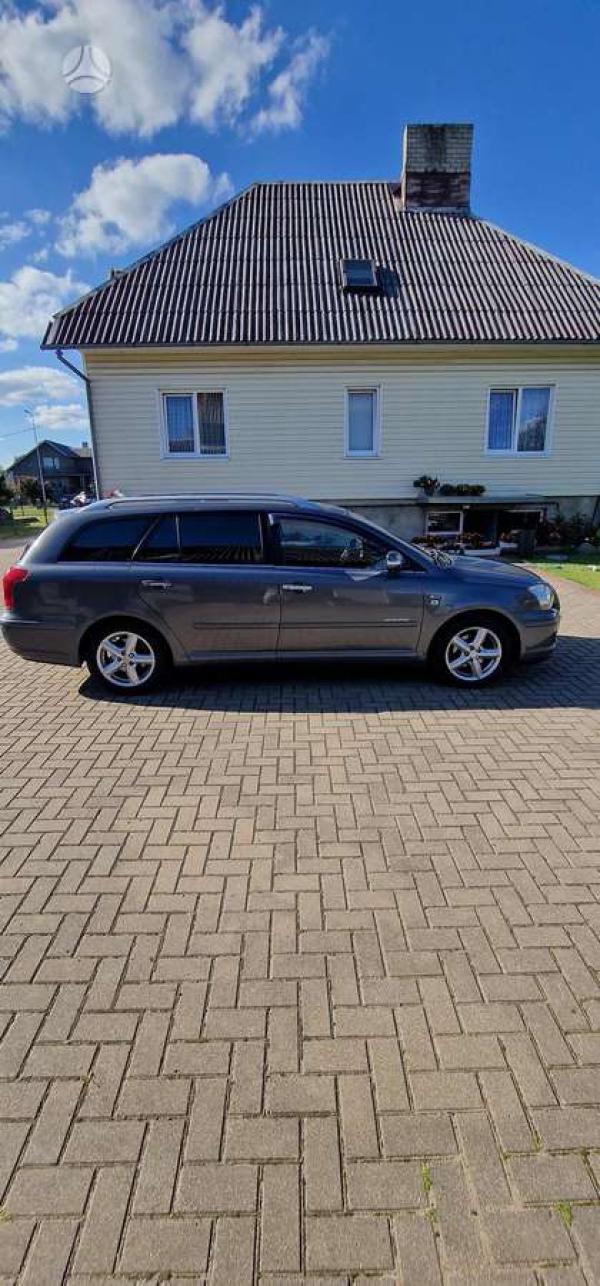 Pelēks Toyota Avensis 2004 Plungė, ar dzinēja tilpumu 1.79 L un nobraukumu 346 tūkst. km par 2250 €, foto 6 vietnē AUTOMOTO.COM.LV