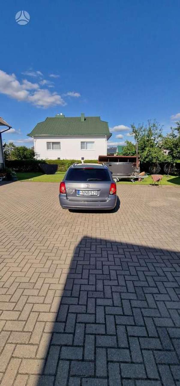 Pelēks Toyota Avensis 2004 Plungė, ar dzinēja tilpumu 1.79 L un nobraukumu 346 tūkst. km par 2250 €, foto 8 vietnē AUTOMOTO.COM.LV