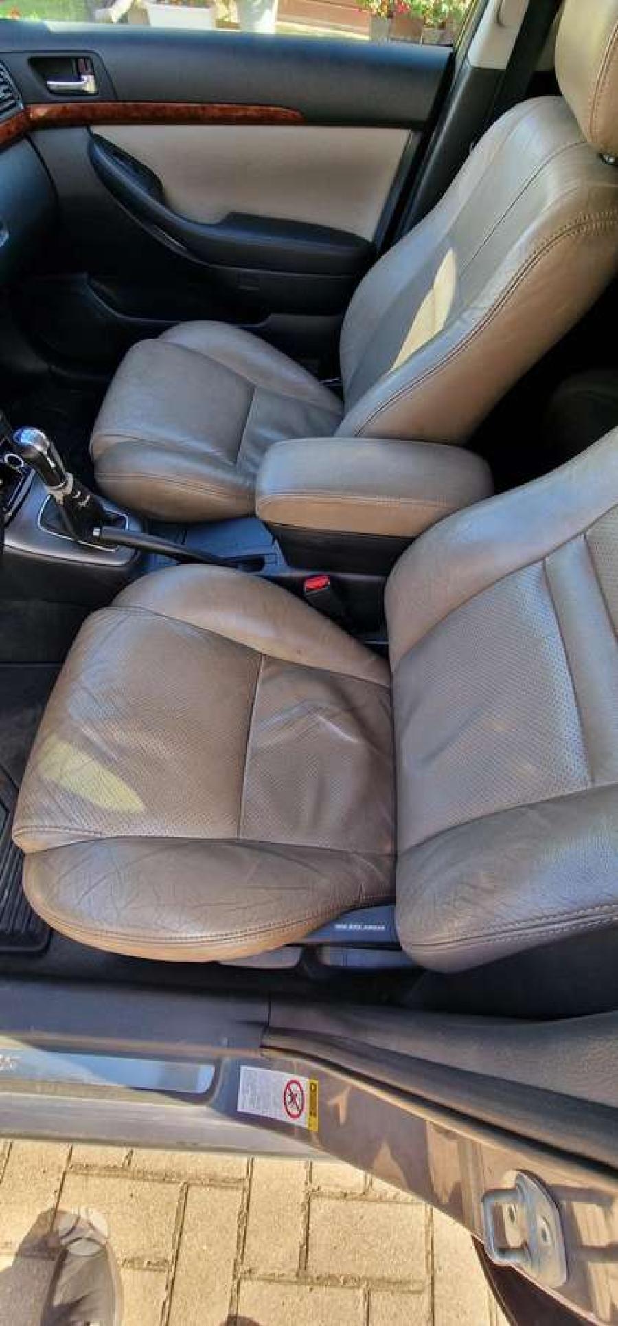 Pelēks Toyota Avensis 2004 Plungė, ar dzinēja tilpumu 1.79 L un nobraukumu 346 tūkst. km par 2250 €, foto 16 vietnē AUTOMOTO.COM.LV