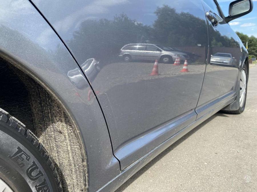 Серый Тойота Авенсис 2004 в Вильнюс, объемом двигателя 1.76 л и пробегом 211 тыс. км за 1500 €, фото 23 на AUTOMOTO.COM.LV
