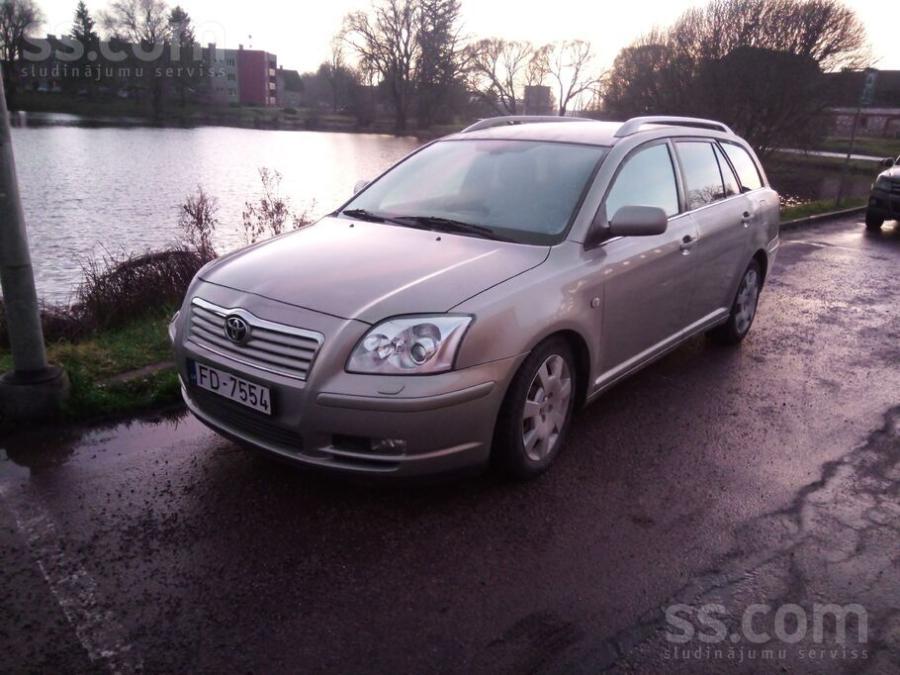 Серый Тойота Авенсис 2004 в Талси, объемом двигателя 2.00 л и пробегом 197 тыс. км за 1500 €, фото 1 на AUTOMOTO.COM.LV