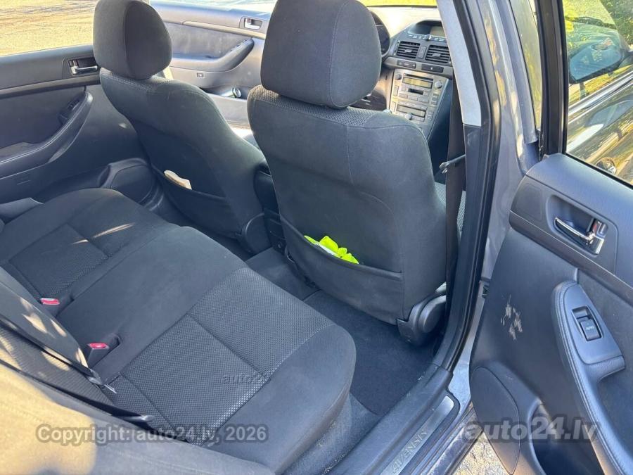 Серый Тойота Авенсис 2004 в Таллин, объемом двигателя 1.80 л и пробегом 310 тыс. км за 999 €, фото 9 на AUTOMOTO.COM.LV