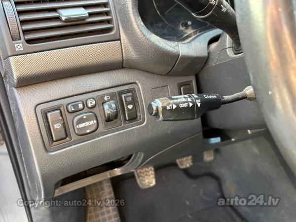 Серый Тойота Авенсис 2004 в Таллин, объемом двигателя 1.80 л и пробегом 310 тыс. км за 999 €, фото 9 на AUTOMOTO.COM.LV
