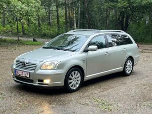 Pelēks Toyota Avensis 2004 Rīga, ar dzinēja tilpumu 2.00 L un nobraukumu 0 tūkst. km par 2399 €, foto  vietnē AUTOMOTO.COM.LV