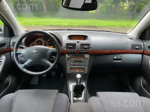 Pelēks Toyota Avensis 2004 Rīga, ar dzinēja tilpumu 2.00 L un nobraukumu 0 tūkst. km par 2399 €, foto 11 vietnē AUTOMOTO.COM.LV