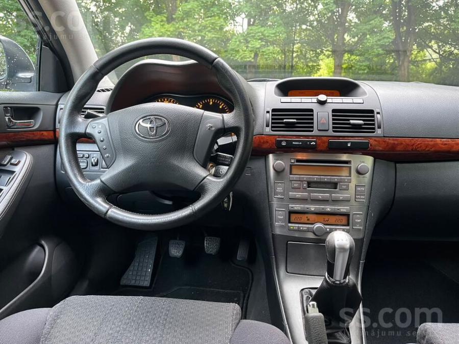 Pelēks Toyota Avensis 2004 Rīga, ar dzinēja tilpumu 2.00 L un nobraukumu 0 tūkst. km par 2399 €, foto 12 vietnē AUTOMOTO.COM.LV