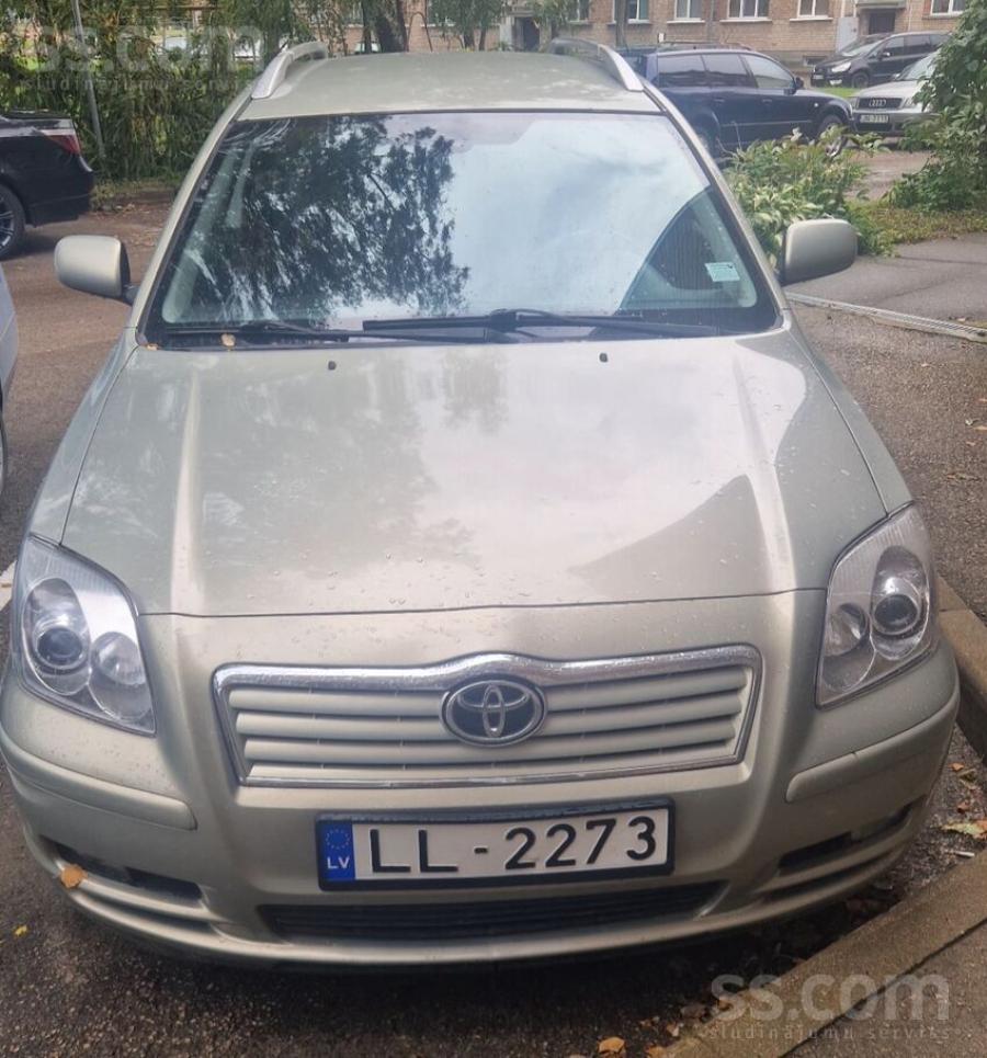 Серый Тойота Авенсис 2004 в Резекне, объемом двигателя 2.00 л и пробегом 376 тыс. км за 1200 €, фото 1 на AUTOMOTO.COM.LV