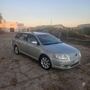 Grey Toyota Avensis 2004 in Ukmerge, with an engine capacity of 1.80 L and mileage of 246 thousand km for 1500 €, photo 3 on AUTOMOTO.COM.LV