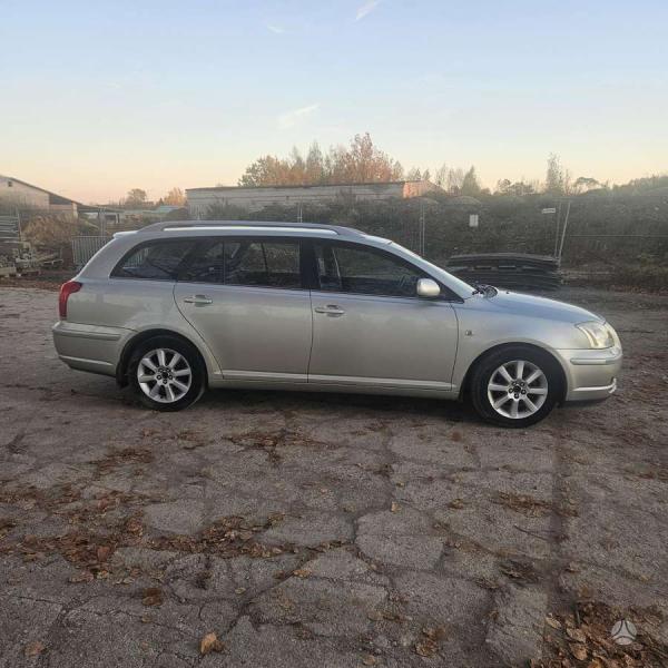 Серый Тойота Авенсис 2004 в Укмерге, объемом двигателя 1.80 л и пробегом 246 тыс. км за 1500 €, фото 4 на AUTOMOTO.COM.LV
