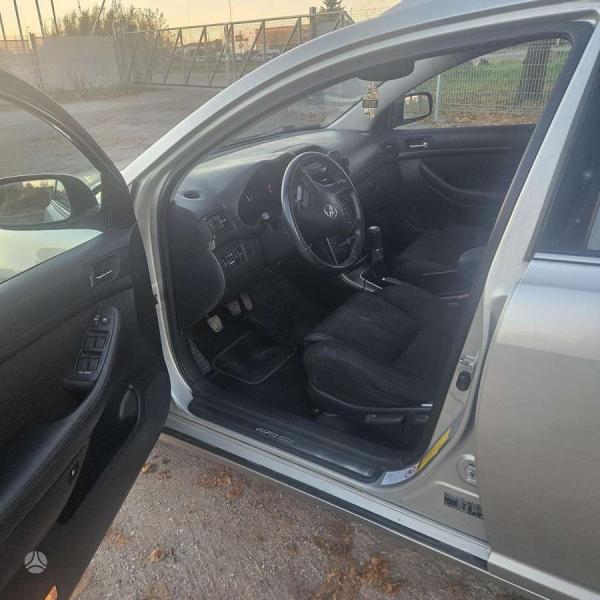Серый Тойота Авенсис 2004 в Укмерге, объемом двигателя 1.80 л и пробегом 246 тыс. км за 1500 €, фото 8 на AUTOMOTO.COM.LV