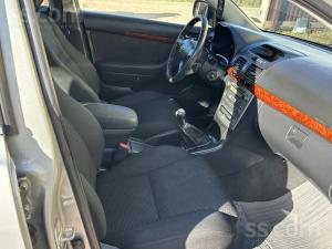 Grey Toyota Avensis 2004 in Rezekne, with an engine capacity of 2.00 L and mileage of 0 thousand km for 1650 €, photo 9 on AUTOMOTO.COM.LV