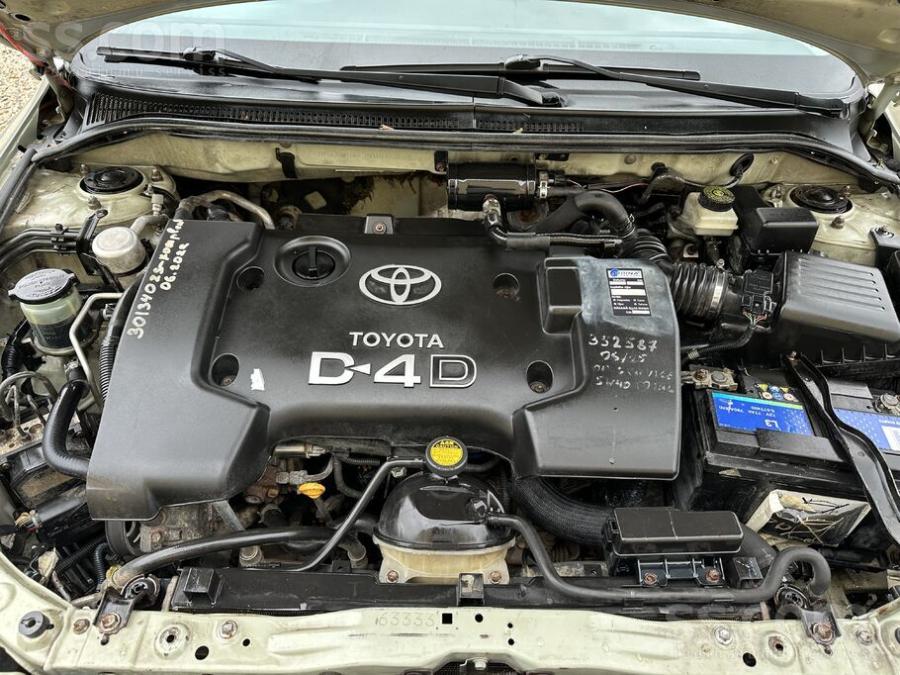 Grey Toyota Avensis 2004 in Rezekne, with an engine capacity of 2.00 L and mileage of 0 thousand km for 1650 €, photo 16 on AUTOMOTO.COM.LV