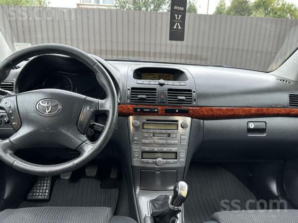 Toyota Avensis 2004 in Rezekne on AUTOMOTO.COM.LV Grey Toyota Avensis 2004 in Rezekne, with an engine capacity of 2.00 L and mileage of 0 thousand km for 1650 €, photo 7 on AUTOMOTO.COM.LV