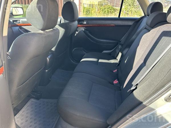 Toyota Avensis 2004 in Rezekne on AUTOMOTO.COM.LV Grey Toyota Avensis 2004 in Rezekne, with an engine capacity of 2.00 L and mileage of 0 thousand km for 1650 €, photo 10 on AUTOMOTO.COM.LV