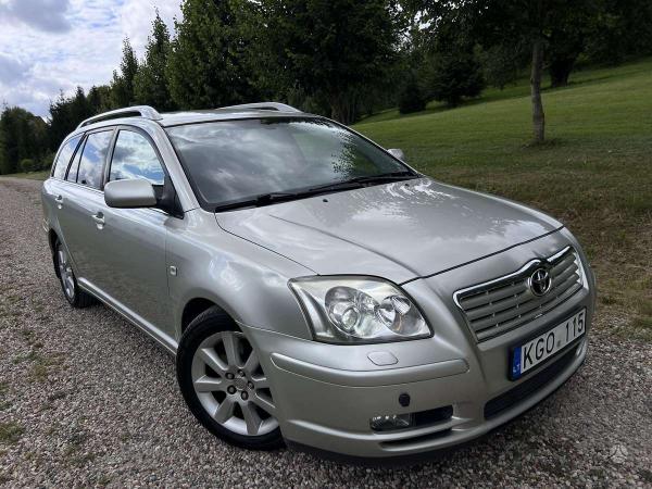 Grey Toyota Avensis 2004 in Alytus, with an engine capacity of 2.00 L and mileage of 301 thousand km for 2150 €, photo 3 on AUTOMOTO.COM.LV