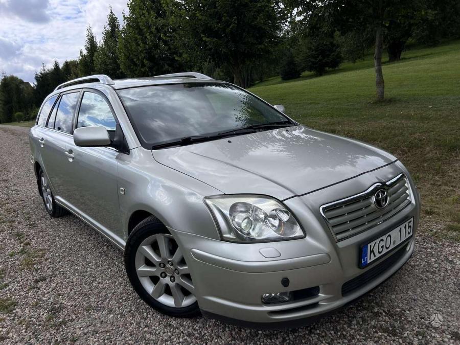 Grey Toyota Avensis 2004 in Alytus, with an engine capacity of 2.00 L and mileage of 301 thousand km for 2150 €, photo 3 on AUTOMOTO.COM.LV