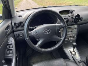 Grey Toyota Avensis 2004 in Alytus, with an engine capacity of 2.00 L and mileage of 301 thousand km for 2150 €, photo 20 on AUTOMOTO.COM.LV