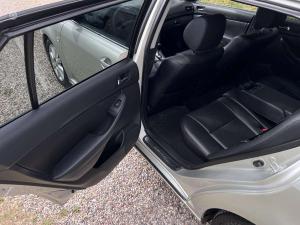 Grey Toyota Avensis 2004 in Alytus, with an engine capacity of 2.00 L and mileage of 301 thousand km for 2150 €, photo 24 on AUTOMOTO.COM.LV