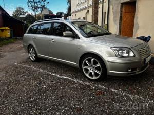 Тойота Авенсис 2004 в Юрмала на AUTOMOTO.COM.LV Серый Тойота Авенсис 2004 в Юрмала, объемом двигателя 1.80 л и пробегом 264 тыс. км за 2900 €, фото 1 на AUTOMOTO.COM.LV
