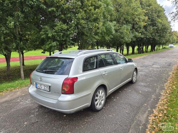 Pelēks Toyota Avensis 2004 Telšiai, ar dzinēja tilpumu 2.00 L un nobraukumu 340 tūkst. km par 1430 €, foto 7 vietnē AUTOMOTO.COM.LV