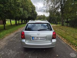 Pelēks Toyota Avensis 2004 Telšiai, ar dzinēja tilpumu 2.00 L un nobraukumu 340 tūkst. km par 1430 €, foto 8 vietnē AUTOMOTO.COM.LV