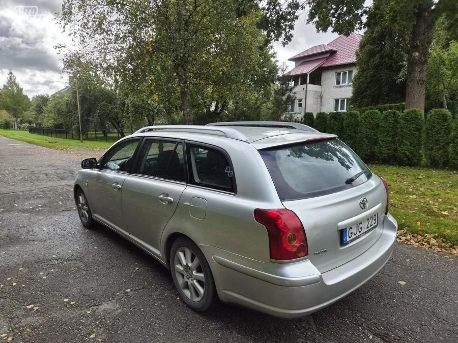 Pelēks Toyota Avensis 2004 Telšiai, ar dzinēja tilpumu 2.00 L un nobraukumu 340 tūkst. km par 1430 €, foto 9 vietnē AUTOMOTO.COM.LV