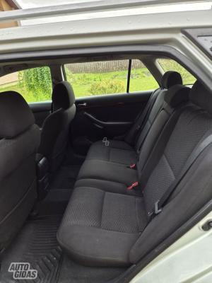 Pelēks Toyota Avensis 2004 Telšiai, ar dzinēja tilpumu 2.00 L un nobraukumu 340 tūkst. km par 1430 €, foto 13 vietnē AUTOMOTO.COM.LV