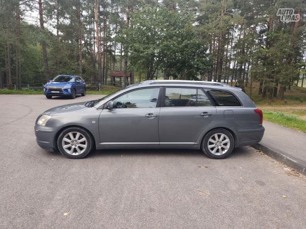 Pelēks Toyota Avensis 2004 Ignalina, ar dzinēja tilpumu 2.00 L un nobraukumu 363 tūkst. km par 1500 €, foto 3 vietnē AUTOMOTO.COM.LV