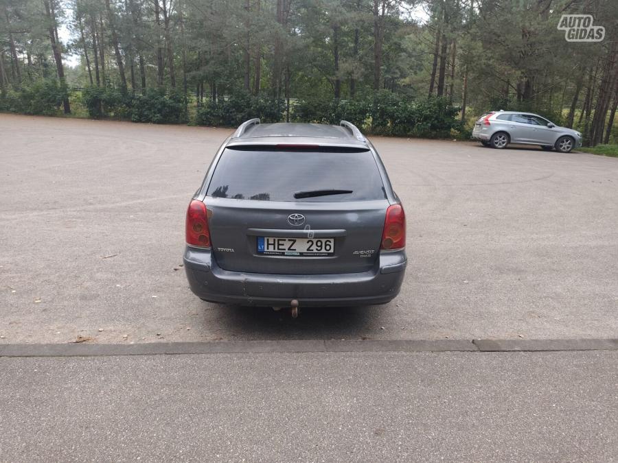 Серый Тойота Авенсис 2004 в Игналина, объемом двигателя 2.00 л и пробегом 363 тыс. км за 1550 €, фото 5 на AUTOMOTO.COM.LV