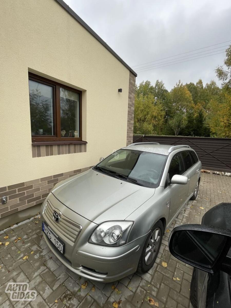 Grey Toyota Avensis 2004 in Vilnius, with an engine capacity of 2.00 L and mileage of 345 thousand km for 1200 €, photo 1 on AUTOMOTO.COM.LV