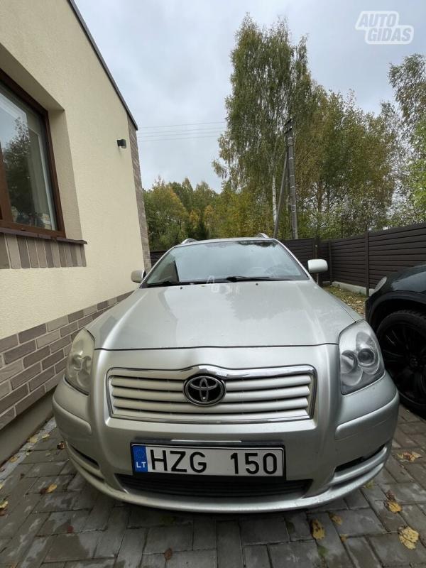 Toyota Avensis 2004 Viļņa vietnē Pelēks Toyota Avensis 2004 Viļņa, ar dzinēja tilpumu 2.00 L un nobraukumu 345 tūkst. km par 1200 €, foto 6 vietnē AUTOMOTO.COM.LV