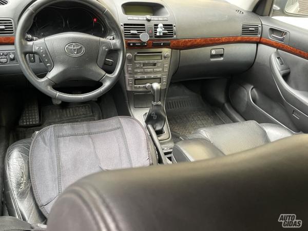 Toyota Avensis 2004 Viļņa vietnē Pelēks Toyota Avensis 2004 Viļņa, ar dzinēja tilpumu 2.00 L un nobraukumu 345 tūkst. km par 1200 €, foto 7 vietnē AUTOMOTO.COM.LV