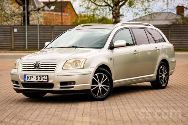 Grey Toyota Avensis 2005 in Jelgava, with an engine capacity of 2.00 L and mileage of 0 thousand km for 4100 €, photo 1 on AUTOMOTO.COM.LV