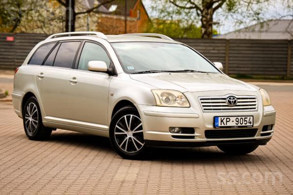 Grey Toyota Avensis 2005 in Jelgava, with an engine capacity of 2.00 L and mileage of 0 thousand km for 4100 €, photo 3 on AUTOMOTO.COM.LV