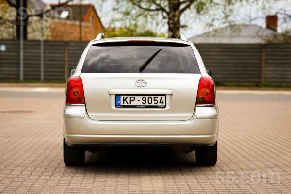 Grey Toyota Avensis 2005 in Jelgava, with an engine capacity of 2.00 L and mileage of 0 thousand km for 4100 €, photo 6 on AUTOMOTO.COM.LV