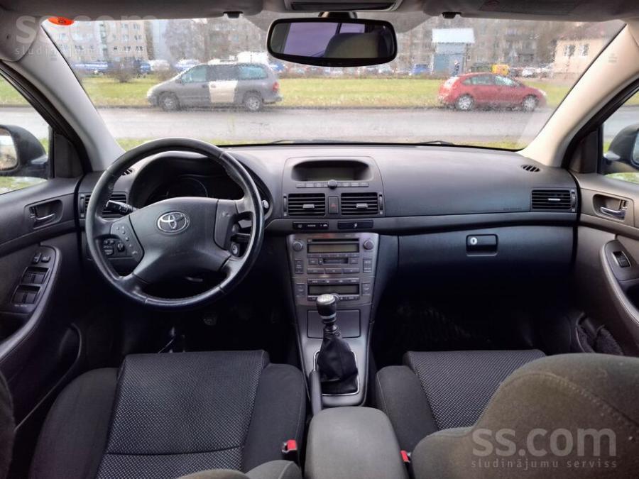 Grey Toyota Avensis 2005 in Riga, with an engine capacity of 2.20 L and mileage of 214 thousand km for 2180 €, photo 7 on AUTOMOTO.COM.LV