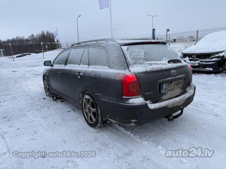 Серый Тойота Авенсис 2005 в Таллин, объемом двигателя 2.00 л и пробегом 308 тыс. км за 890 €, фото 4 на AUTOMOTO.COM.LV