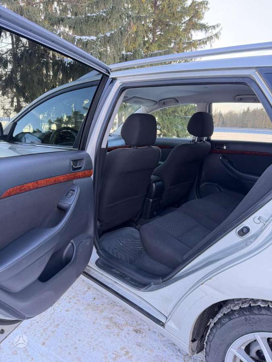 Pelēks Toyota Avensis 2005 Pasvalys, ar dzinēja tilpumu 2.00 L un nobraukumu 297 tūkst. km par 900 €, foto 7 vietnē AUTOMOTO.COM.LV