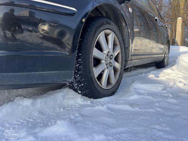 Grey Toyota Avensis 2005 in Siauliai, with an engine capacity of 2.00 L and mileage of 368 thousand km for 699 €, photo 9 on AUTOMOTO.COM.LV