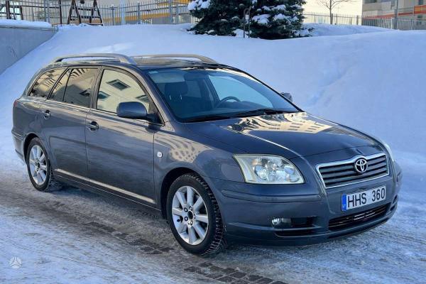 Grey Toyota Avensis 2005 in Vilnius, with an engine capacity of 2.23 L and mileage of 329 thousand km for 1300 €, photo 1 on AUTOMOTO.COM.LV