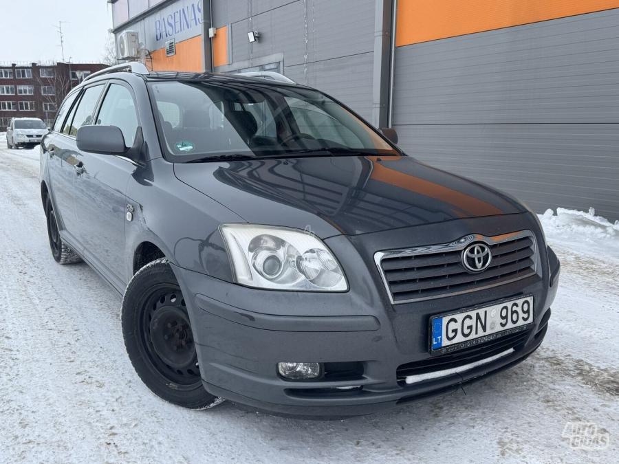 Grey Toyota Avensis 2005 in Panevezys, with an engine capacity of 2.00 L and mileage of 400 thousand km for 1450 €, photo 2 on AUTOMOTO.COM.LV