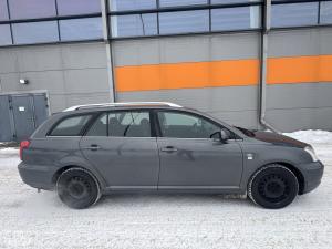 Grey Toyota Avensis 2005 in Panevezys, with an engine capacity of 2.00 L and mileage of 400 thousand km for 1450 €, photo 6 on AUTOMOTO.COM.LV