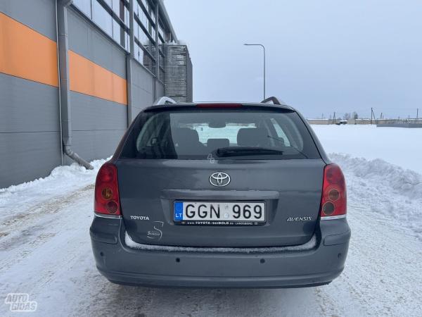 Pelēks Toyota Avensis 2005 Panevēža, ar dzinēja tilpumu 2.00 L un nobraukumu 400 tūkst. km par 1450 €, foto 10 vietnē AUTOMOTO.COM.LV